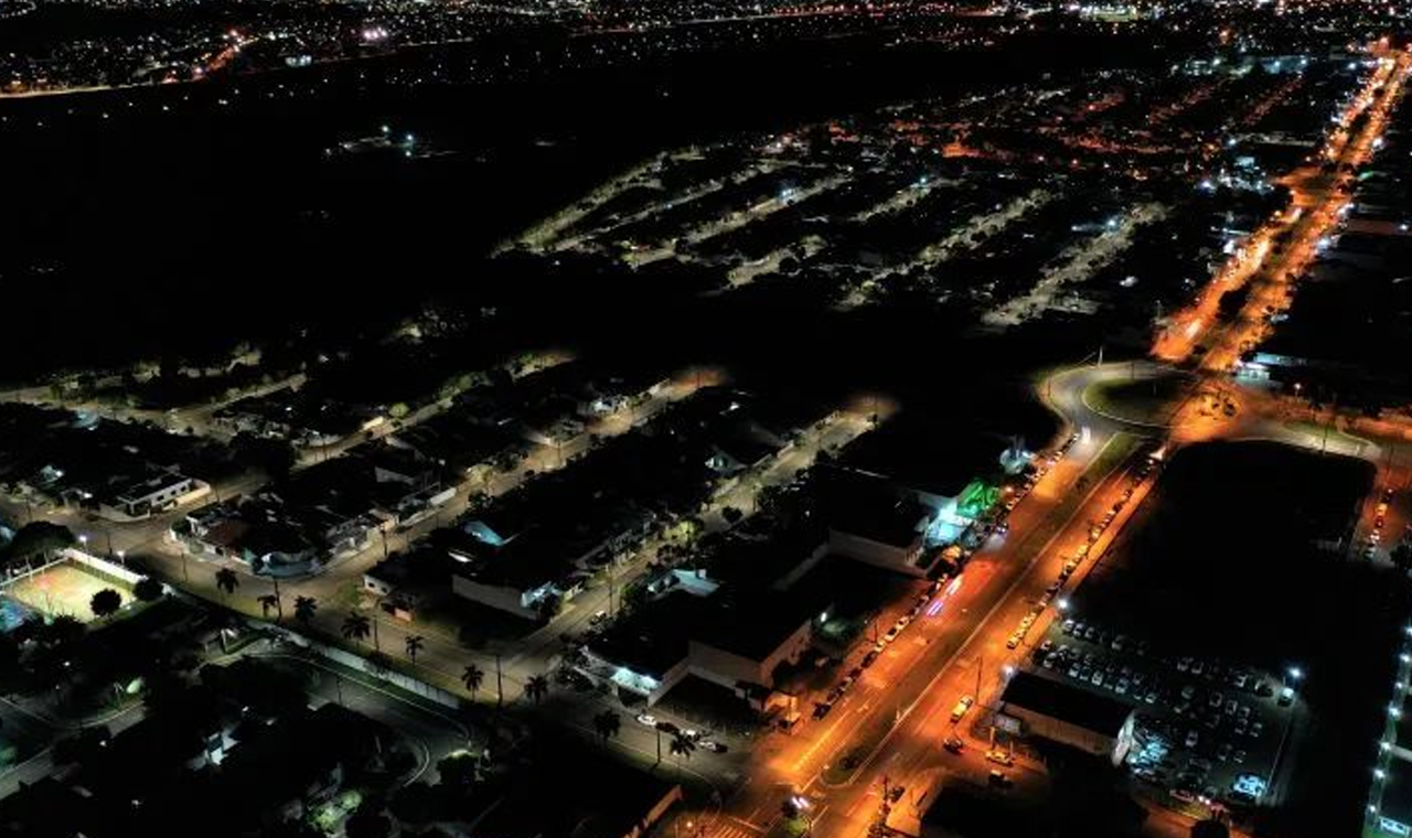 Troca por iluminação em LED chega ao Jardim Versalhes, em frente a UEL ...